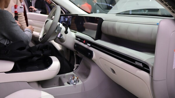 [2025 서울모빌리티쇼] 700km 달리는 수소 SUV의 시대, 현대차 ‘디 올 뉴 넥쏘’ 세계 최초 공개